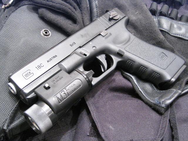 Recenze KSC Glock 18C | AirsoftGuns